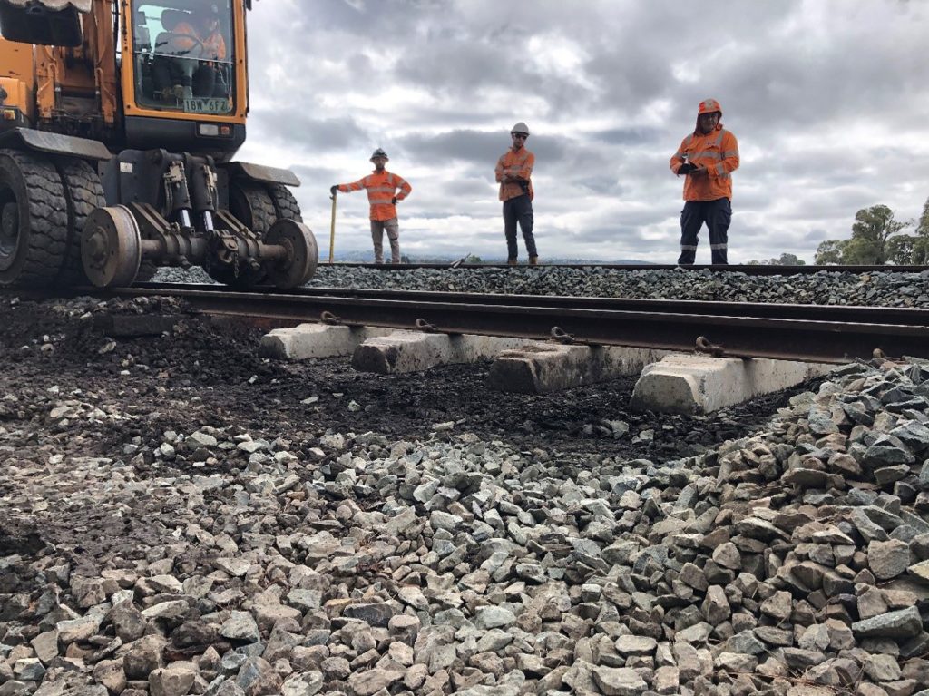 Global Rail Australia's Track Division Completes 2000m Track Renovation ...